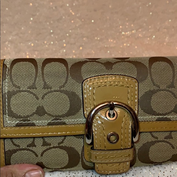 Coach | Bags | Coach Tan Wallet | Poshmark